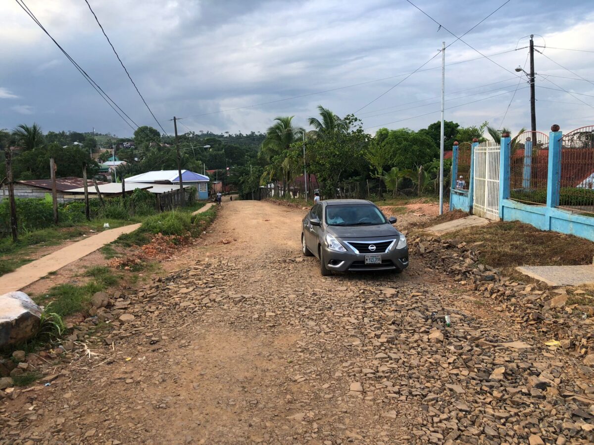Mejoran calles de acceso a barrios fuera del caso urbano en Bluefields ...