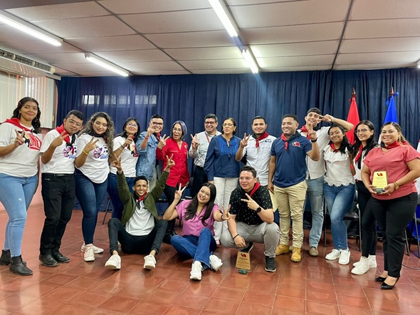 UNEN instala a nuevos presidentes de recintos universitarios - Radio La ...