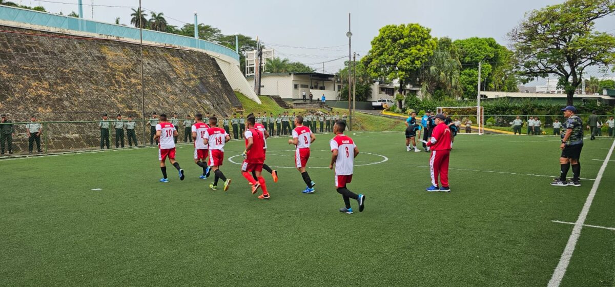 Reanudan intercambios deportivos ejércitos de CFAC - Radio La Primerisima