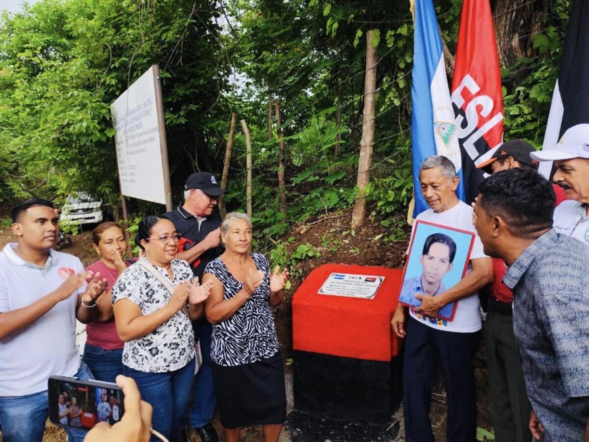 Construyen Monumento En Memoria De Héroe En Nandaime Radio La Primerisima