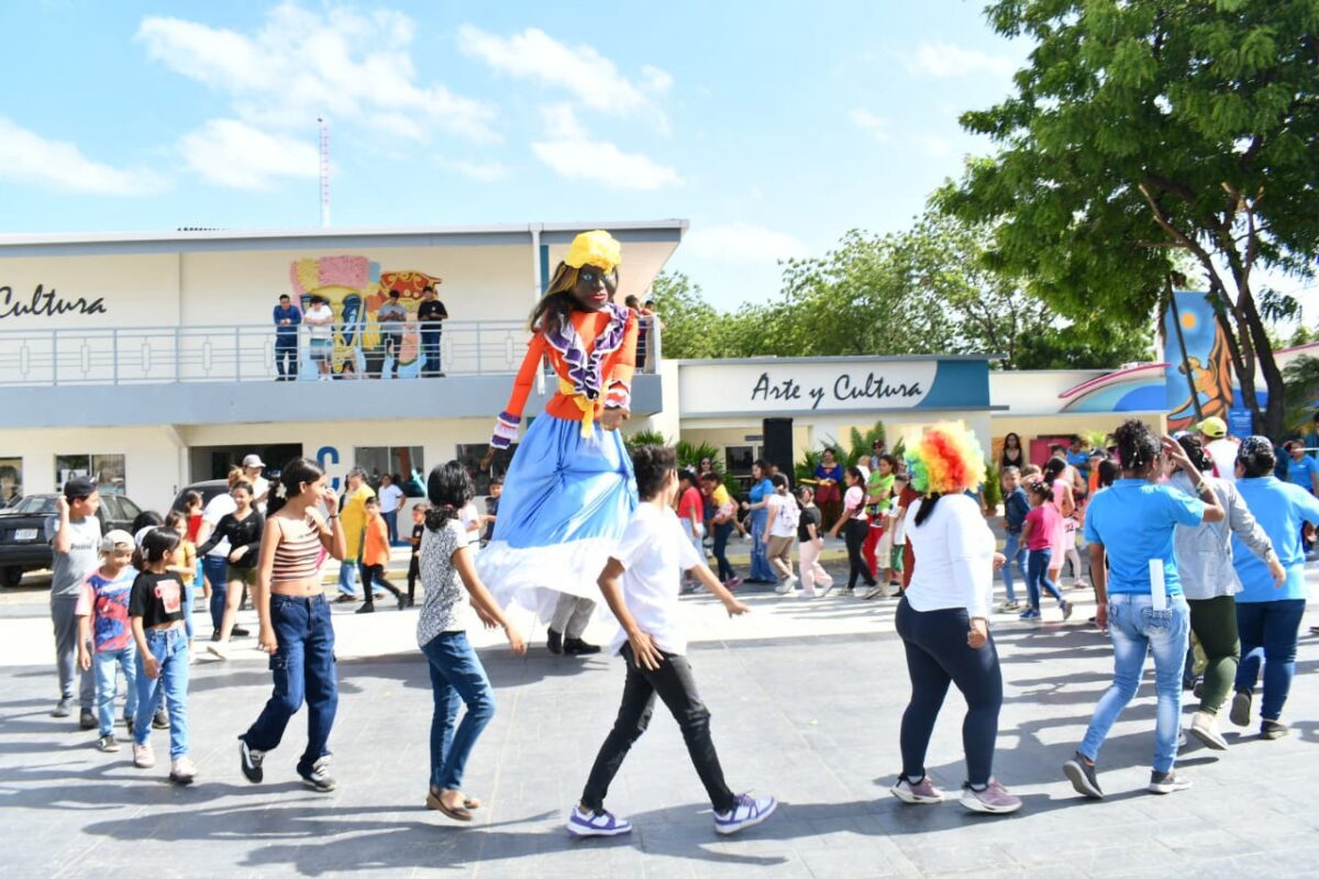 Celebran segundo aniversario del politécnico José Coronel Urtecho - Radio La Primerisima